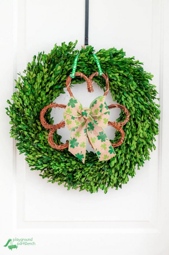 DIY Shamrock Wreath